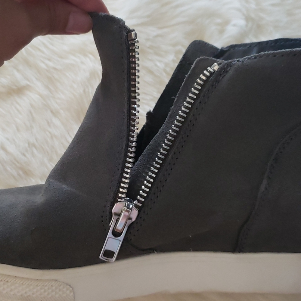 Steve Madden Grey Suede Wedge Zipper Sneakers - Gem
